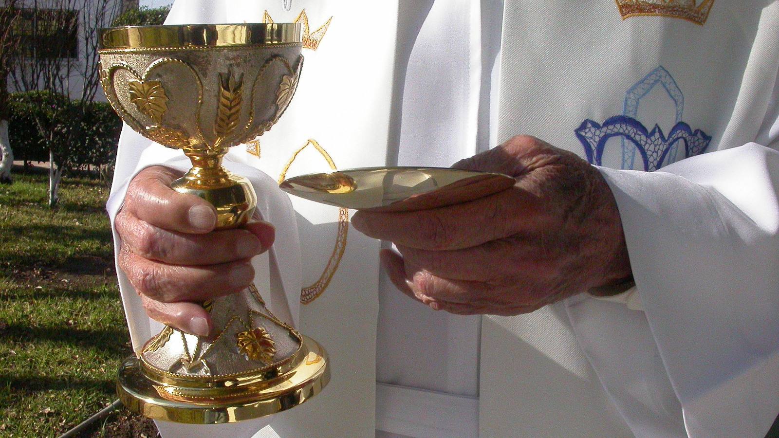 Rev. Pedrasa takes over as St. Anthony’s new parochial vicar in Casa ...