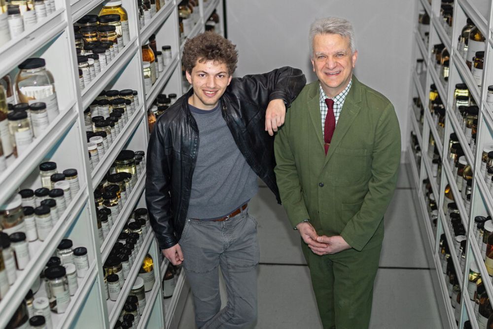 Working With Faculty Mentor, Undergrad Unlocks Secrets Of ‘Living Fossils’ | Current Science Daily