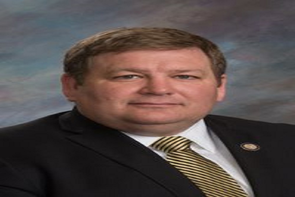 Campaigns Daily | Democratic Leader Rep. Jamie Smith to Challenge Gov ...