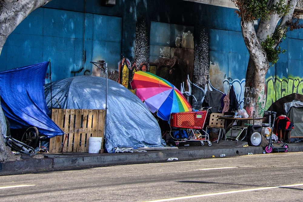 Homelessness Is Linked To A Higher Risk Of Death From COVID In L.A ...