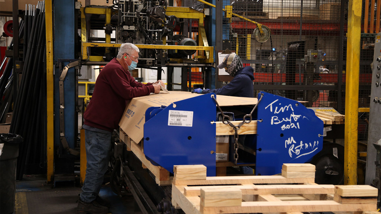 Vehicle Service Group launches two-column lifts in EMEA ‘to propel ...