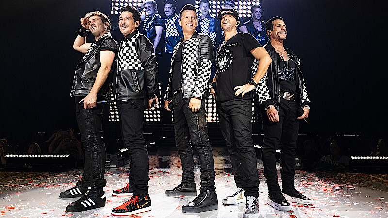 NKOTB's Wahlberg on rodeo debut: 'Houston, you know how to throw a heck ...